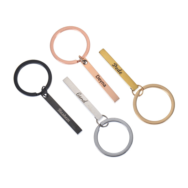 Custom Vertical Name Bar Keychain – Engraved Metal Keyring – Pendantify
